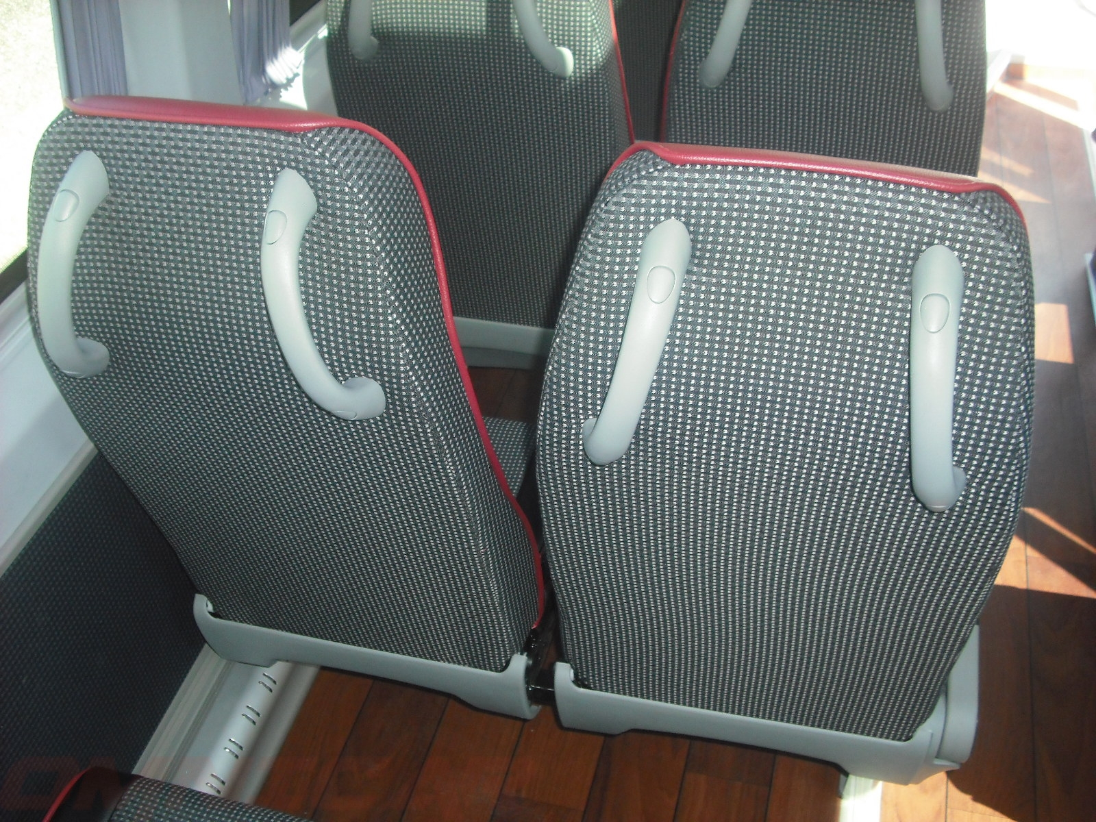 Minibus Minicar neuf 22+chauffeur scolaire porte vitrée capacité ...